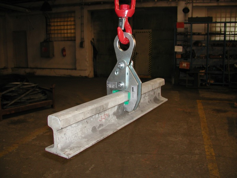 Tongs for rail - assembly - protected | UNIMAN Engliš s.r.o.
