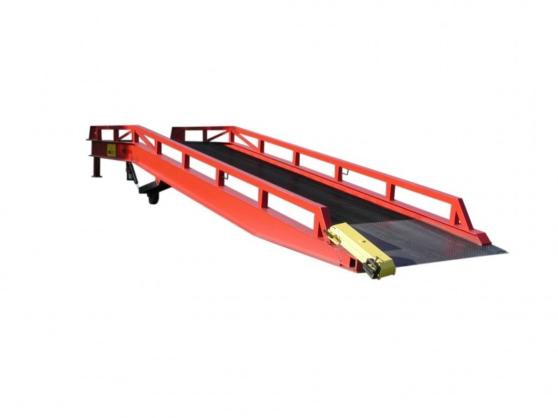 Mobile loading ramps | UNIMAN Engliš s.r.o.